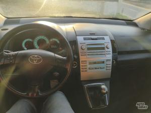 Melns Toyota Corolla Verso 2007 Viļņa, ar dzinēja tilpumu 2.20 L un nobraukumu 350 tūkst. km par 1100 €, foto 7 vietnē AUTOMOTO.COM.LV