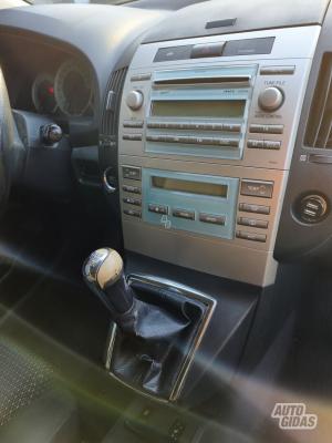 Melns Toyota Corolla Verso 2007 Viļņa, ar dzinēja tilpumu 2.20 L un nobraukumu 350 tūkst. km par 1100 €, foto 9 vietnē AUTOMOTO.COM.LV