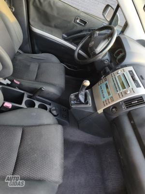 Melns Toyota Corolla Verso 2007 Viļņa, ar dzinēja tilpumu 2.20 L un nobraukumu 350 tūkst. km par 1100 €, foto 10 vietnē AUTOMOTO.COM.LV