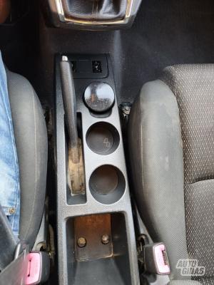 Melns Toyota Corolla Verso 2007 Viļņa, ar dzinēja tilpumu 2.20 L un nobraukumu 350 tūkst. km par 1100 €, foto 11 vietnē AUTOMOTO.COM.LV