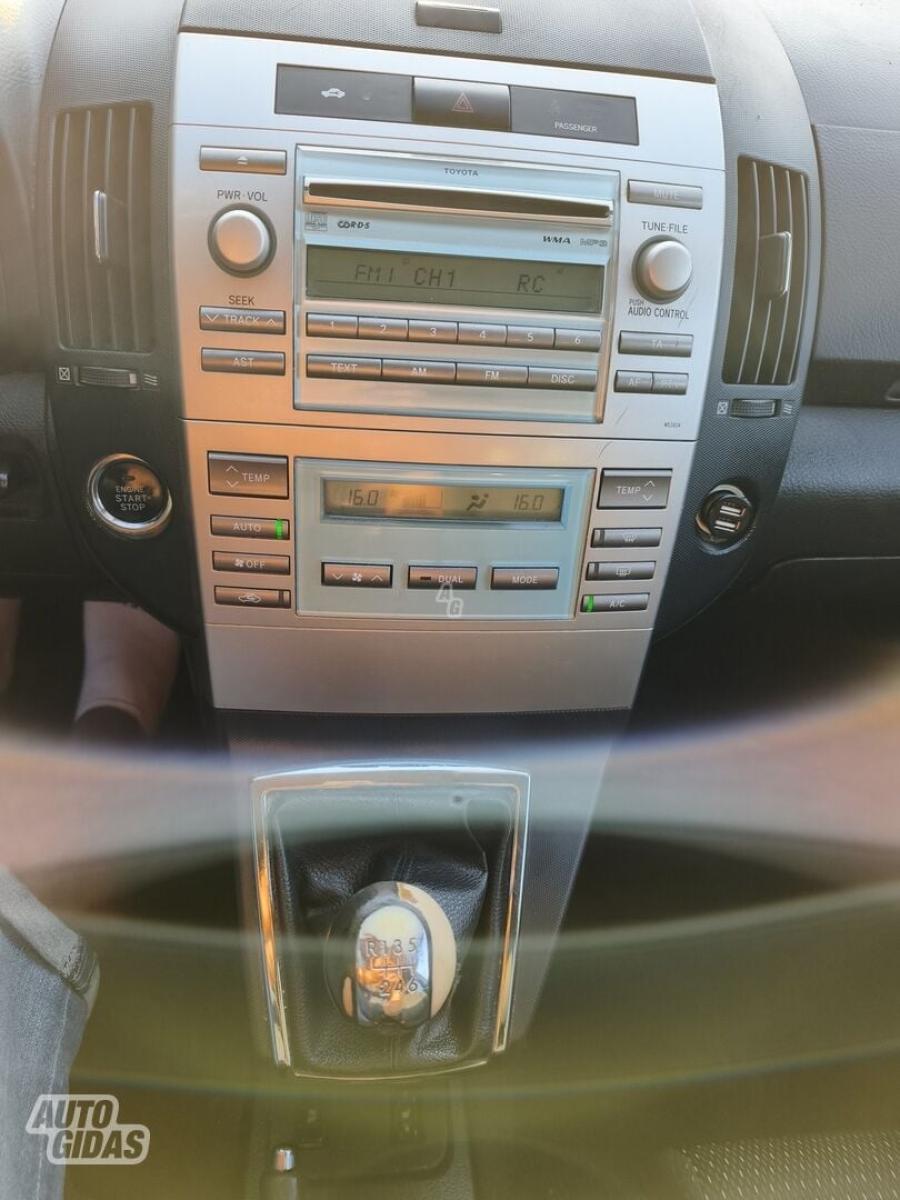 Melns Toyota Corolla Verso 2007 Viļņa, ar dzinēja tilpumu 2.20 L un nobraukumu 350 tūkst. km par 1100 €, foto 16 vietnē AUTOMOTO.COM.LV