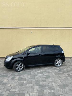 Melns Toyota Corolla Verso 2007 Ventspils, ar dzinēja tilpumu 2.20 L un nobraukumu 260 tūkst. km par 2600 €, foto 6 vietnē AUTOMOTO.COM.LV