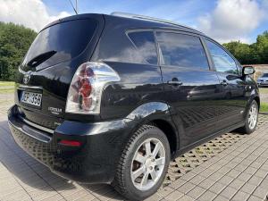 Melns Toyota Corolla Verso 2007 Kauņa, ar dzinēja tilpumu 2.23 L un nobraukumu 233 tūkst. km par 2449 €, foto 5 vietnē AUTOMOTO.COM.LV