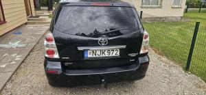 Melns Toyota Corolla Verso 2007 Šauļi, ar dzinēja tilpumu 2.23 L un nobraukumu 337 tūkst. km par 2500 €, foto 6 vietnē AUTOMOTO.COM.LV