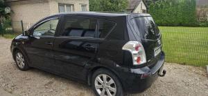 Melns Toyota Corolla Verso 2007 Šauļi, ar dzinēja tilpumu 2.23 L un nobraukumu 337 tūkst. km par 2500 €, foto 7 vietnē AUTOMOTO.COM.LV