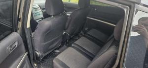 Melns Toyota Corolla Verso 2007 Šauļi, ar dzinēja tilpumu 2.23 L un nobraukumu 337 tūkst. km par 2500 €, foto 9 vietnē AUTOMOTO.COM.LV