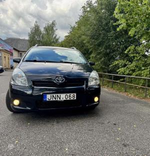 Melns Toyota Corolla Verso 2007 Viļņa, ar dzinēja tilpumu 2.23 L un nobraukumu 418 tūkst. km par 1680 €, foto 4 vietnē AUTOMOTO.COM.LV