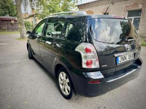 Melns Toyota Corolla Verso 2007 Viļņa, ar dzinēja tilpumu 2.23 L un nobraukumu 418 tūkst. km par 1680 €, foto 5 vietnē AUTOMOTO.COM.LV