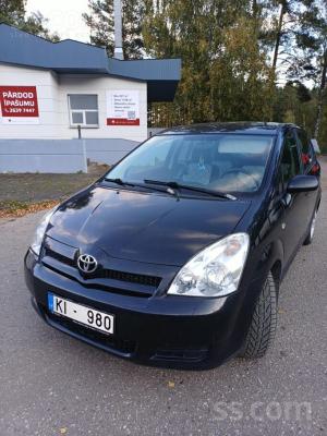 Black Toyota Corolla Verso 2007 in Limbazi, with an engine capacity of 2.20 L and mileage of 363 thousand km for 2500 €, photo  on AUTOMOTO.COM.LV