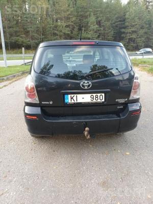 Melns Toyota Corolla Verso 2007 Limbaži, ar dzinēja tilpumu 2.20 L un nobraukumu 363 tūkst. km par 1800 €, foto 5 vietnē AUTOMOTO.COM.LV