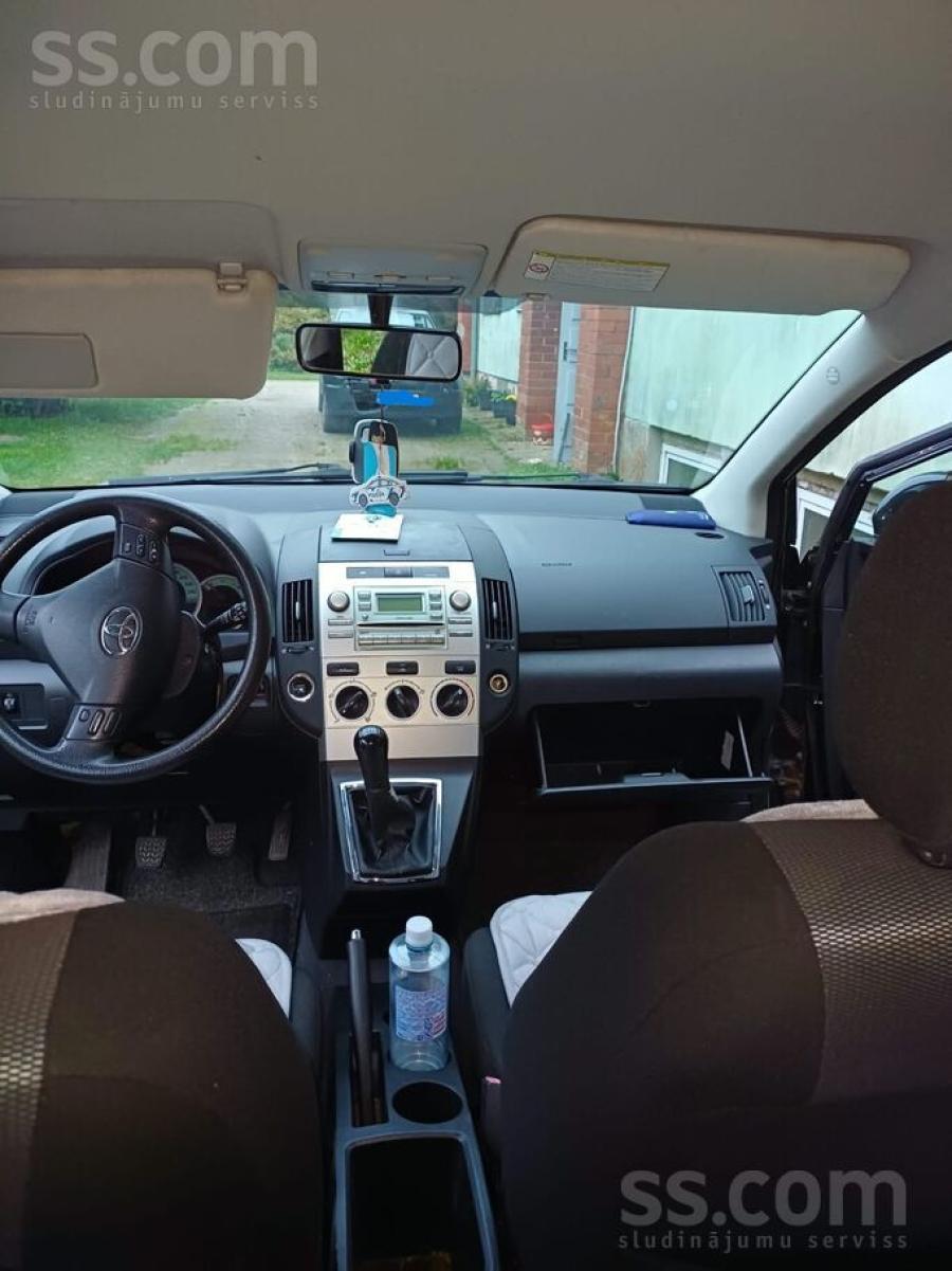 Melns Toyota Corolla Verso 2007 Limbaži, ar dzinēja tilpumu 2.20 L un nobraukumu 363 tūkst. km par 1800 €, foto 6 vietnē AUTOMOTO.COM.LV