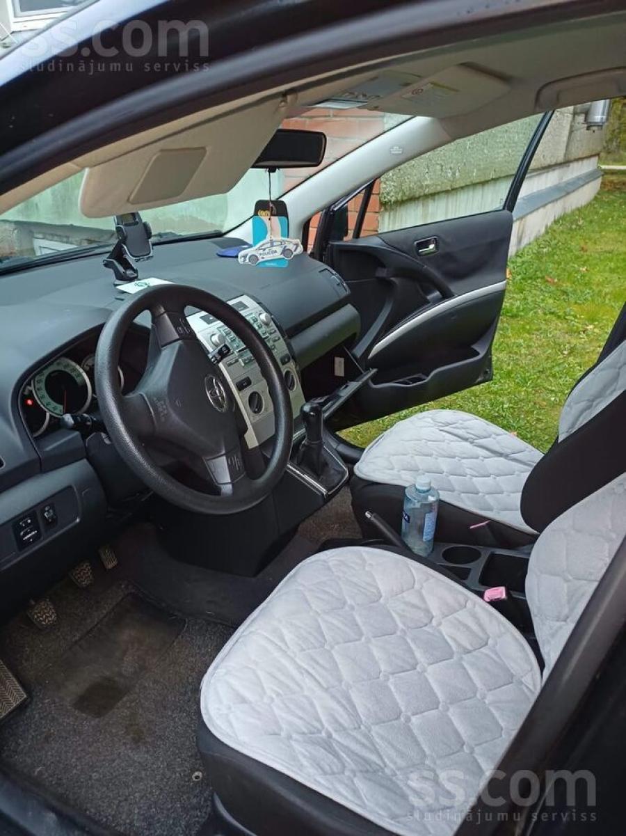 Melns Toyota Corolla Verso 2007 Limbaži, ar dzinēja tilpumu 2.20 L un nobraukumu 363 tūkst. km par 1800 €, foto 7 vietnē AUTOMOTO.COM.LV