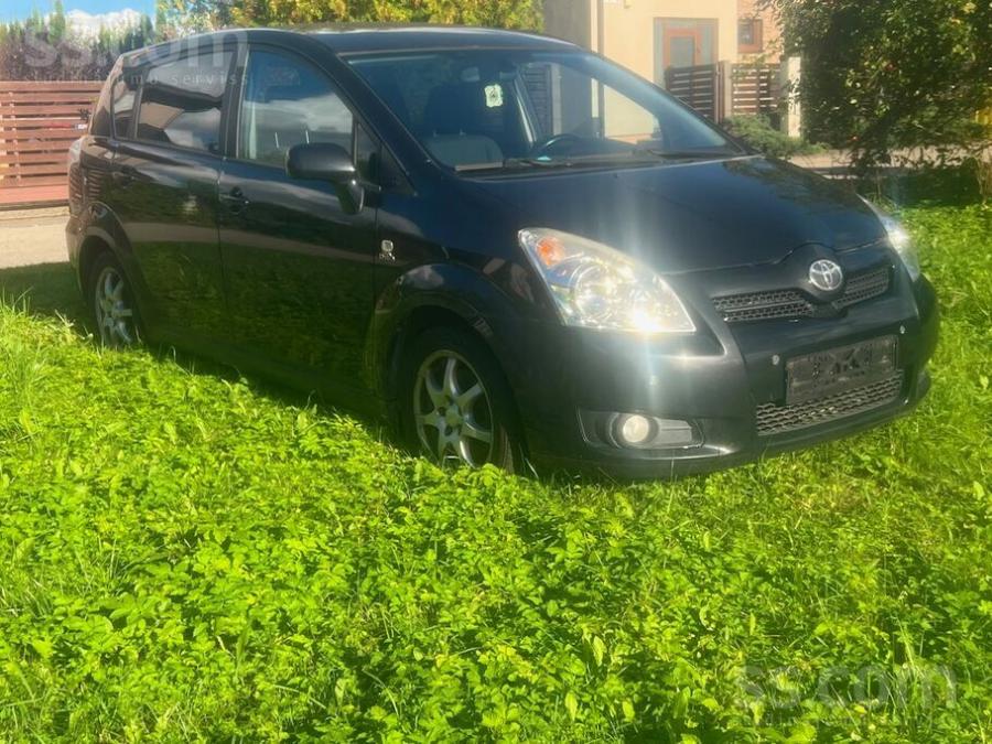 Melns Toyota Corolla Verso 2007 Rīga, ar dzinēja tilpumu 2.20 L un nobraukumu 0 tūkst. km par 1890 €, foto 3 vietnē AUTOMOTO.COM.LV