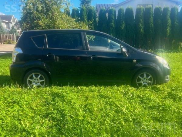 Melns Toyota Corolla Verso 2007 Rīga, ar dzinēja tilpumu 2.20 L un nobraukumu 0 tūkst. km par 1890 €, foto 4 vietnē AUTOMOTO.COM.LV