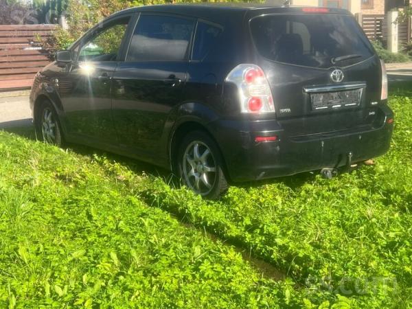 Melns Toyota Corolla Verso 2007 Rīga, ar dzinēja tilpumu 2.20 L un nobraukumu 0 tūkst. km par 1890 €, foto 9 vietnē AUTOMOTO.COM.LV