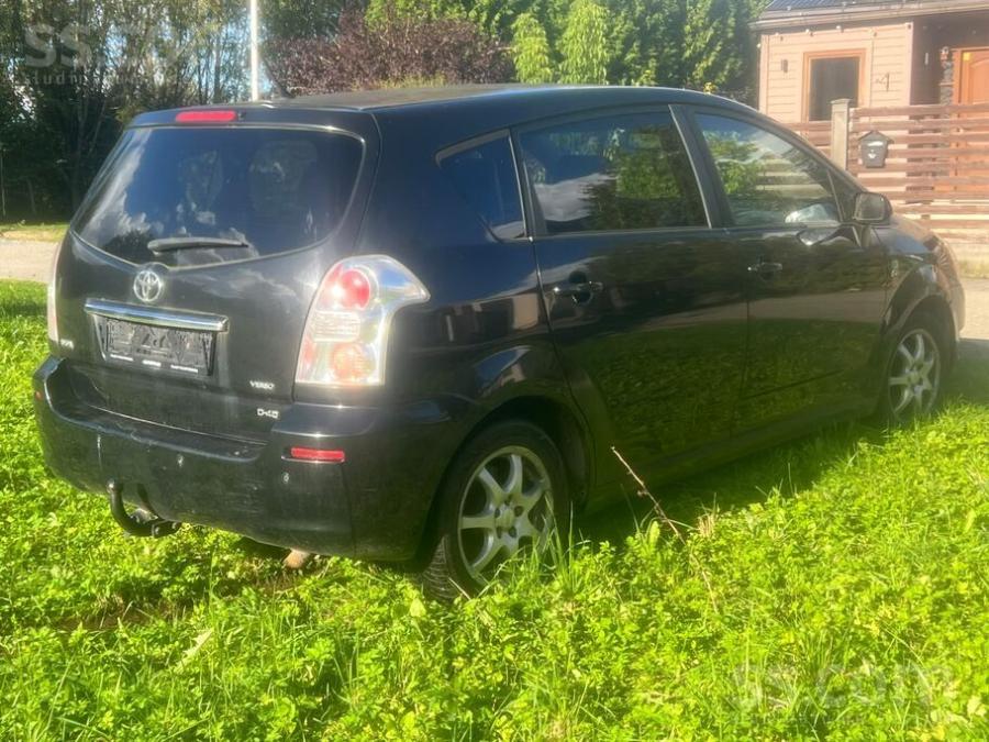 Melns Toyota Corolla Verso 2007 Rīga, ar dzinēja tilpumu 2.20 L un nobraukumu 0 tūkst. km par 1890 €, foto 11 vietnē AUTOMOTO.COM.LV