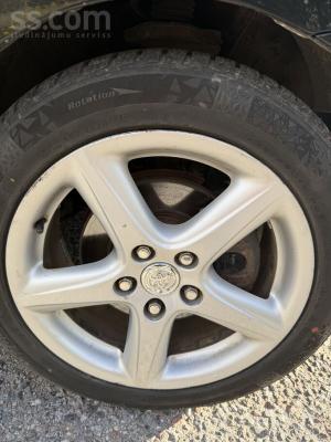 Melns Toyota Corolla Verso 2007 Valka, ar dzinēja tilpumu 2.20 L un nobraukumu 430 tūkst. km par 2100 €, foto 6 vietnē AUTOMOTO.COM.LV
