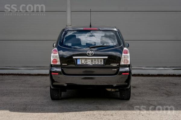 Melns Toyota Corolla Verso 2008 Rīga, ar dzinēja tilpumu 2.20 L un nobraukumu 0 tūkst. km par 3952 €, foto 5 vietnē AUTOMOTO.COM.LV
