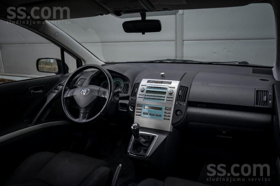 Melns Toyota Corolla Verso 2008 Rīga, ar dzinēja tilpumu 2.20 L un nobraukumu 0 tūkst. km par 3952 €, foto 12 vietnē AUTOMOTO.COM.LV