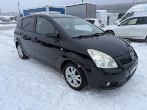 Melns Toyota Corolla Verso 2008 Viļņa, ar dzinēja tilpumu 2.20 L un nobraukumu 196 tūkst. km par 1500 €, foto 2 vietnē AUTOMOTO.COM.LV