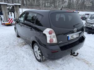 Melns Toyota Corolla Verso 2008 Viļņa, ar dzinēja tilpumu 2.20 L un nobraukumu 196 tūkst. km par 1500 €, foto 3 vietnē AUTOMOTO.COM.LV