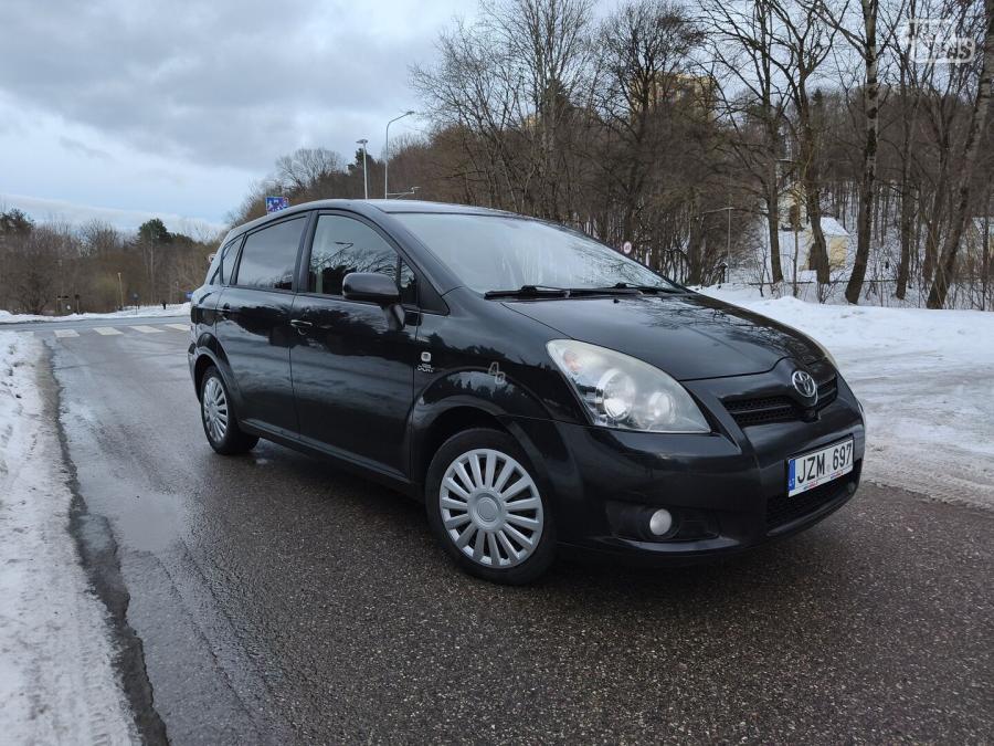 Melns Toyota Corolla Verso 2008 Viļņa, ar dzinēja tilpumu 2.20 L un nobraukumu 199 tūkst. km par 1500 €, foto 3 vietnē AUTOMOTO.COM.LV