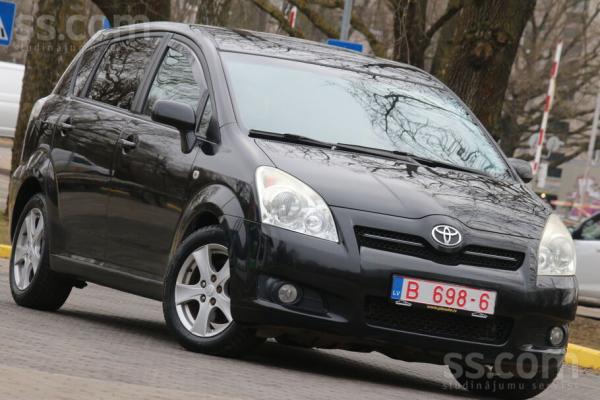 Melns Toyota Corolla Verso 2008 Rīga, ar dzinēja tilpumu 2.20 L un nobraukumu 0 tūkst. km par 2490 €, foto 3 vietnē AUTOMOTO.COM.LV