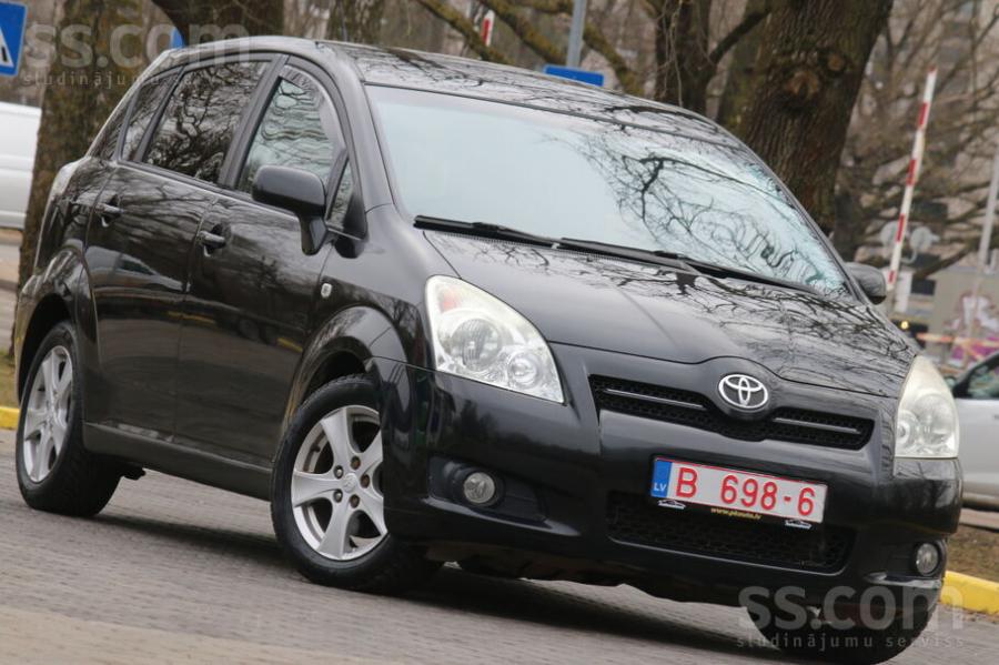 Melns Toyota Corolla Verso 2008 Rīga, ar dzinēja tilpumu 2.20 L un nobraukumu 0 tūkst. km par 2490 €, foto 4 vietnē AUTOMOTO.COM.LV