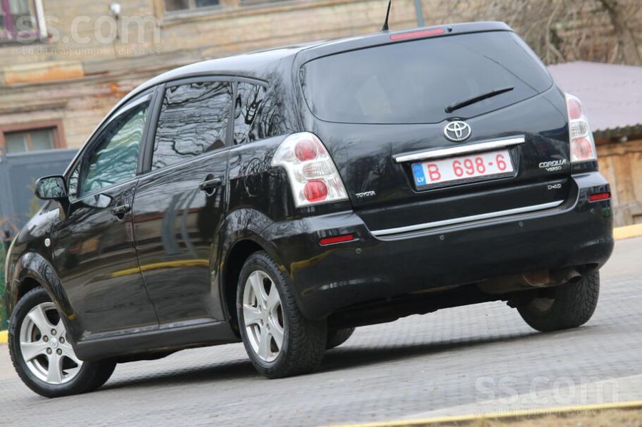 Melns Toyota Corolla Verso 2008 Rīga, ar dzinēja tilpumu 2.20 L un nobraukumu 0 tūkst. km par 2490 €, foto 5 vietnē AUTOMOTO.COM.LV