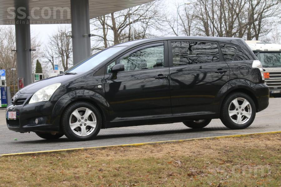 Melns Toyota Corolla Verso 2008 Rīga, ar dzinēja tilpumu 2.20 L un nobraukumu 0 tūkst. km par 2490 €, foto 6 vietnē AUTOMOTO.COM.LV