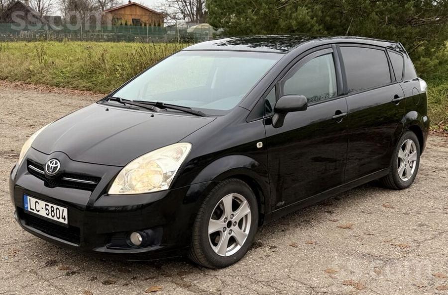 Melns Toyota Corolla Verso 2008 Valmiera, ar dzinēja tilpumu 2.20 L un nobraukumu 262 tūkst. km par 2500 €, foto 3 vietnē AUTOMOTO.COM.LV