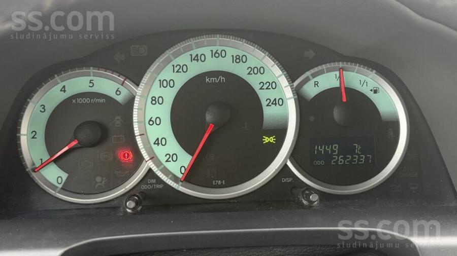 Melns Toyota Corolla Verso 2008 Valmiera, ar dzinēja tilpumu 2.20 L un nobraukumu 262 tūkst. km par 2500 €, foto 14 vietnē AUTOMOTO.COM.LV