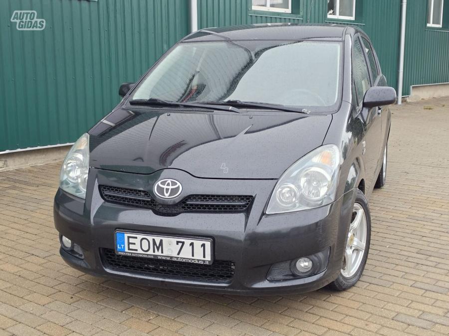 Black Toyota Corolla Verso 2008 in Telschi, with an engine capacity of 2.20 L and mileage of 336 thousand km for 1599 €, photo 3 on AUTOMOTO.COM.LV