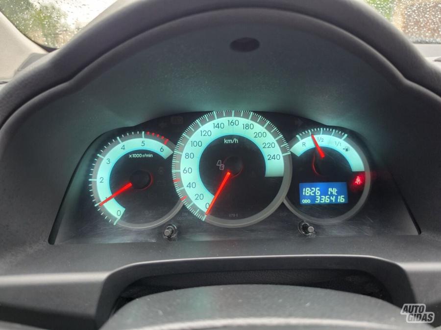 Black Toyota Corolla Verso 2008 in Telschi, with an engine capacity of 2.20 L and mileage of 336 thousand km for 1599 €, photo 13 on AUTOMOTO.COM.LV