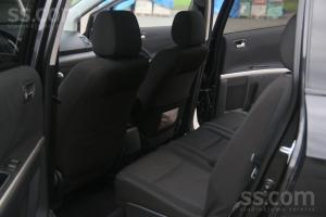 Black Toyota Corolla Verso 2008 in Riga, with an engine capacity of 2.00 L and mileage of 268 thousand km for 2590 €, photo 18 on AUTOMOTO.COM.LV