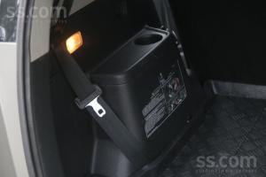 Black Toyota Corolla Verso 2008 in Riga, with an engine capacity of 2.00 L and mileage of 268 thousand km for 2590 €, photo 20 on AUTOMOTO.COM.LV