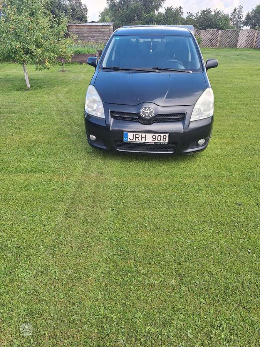 Melns Toyota Corolla Verso 2008 Vilkaviškis, ar dzinēja tilpumu 2.23 L un nobraukumu 425 tūkst. km par 1450 €, foto 4 vietnē AUTOMOTO.COM.LV