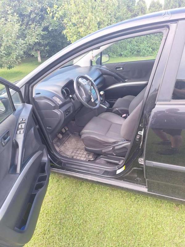 Melns Toyota Corolla Verso 2008 Vilkaviškis, ar dzinēja tilpumu 2.23 L un nobraukumu 425 tūkst. km par 1450 €, foto 7 vietnē AUTOMOTO.COM.LV
