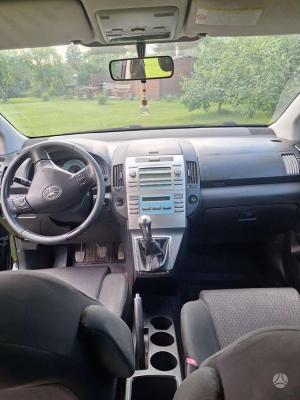 Melns Toyota Corolla Verso 2008 Vilkaviškis, ar dzinēja tilpumu 2.23 L un nobraukumu 425 tūkst. km par 1450 €, foto 9 vietnē AUTOMOTO.COM.LV
