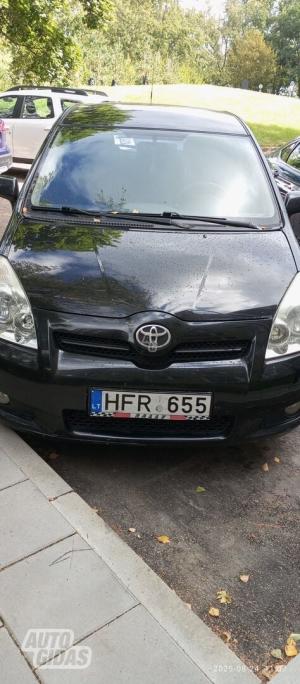 Black Toyota Corolla Verso 2008 in Vilnius, with an engine capacity of 2.20 L and mileage of 283 thousand km for 2700 €, photo  on AUTOMOTO.COM.LV