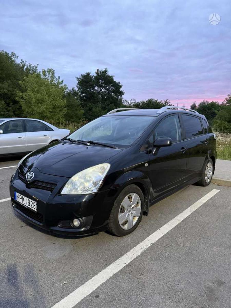 Melns Toyota Corolla Verso 2008 Viļņa, ar dzinēja tilpumu 0.00 L un nobraukumu 405 tūkst. km par 1500 €, foto 1 vietnē AUTOMOTO.COM.LV