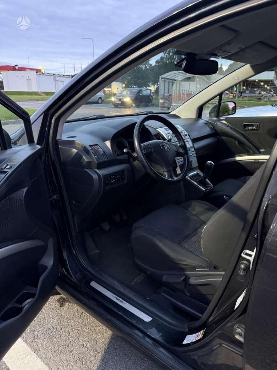 Melns Toyota Corolla Verso 2008 Viļņa, ar dzinēja tilpumu 0.00 L un nobraukumu 405 tūkst. km par 1500 €, foto 3 vietnē AUTOMOTO.COM.LV