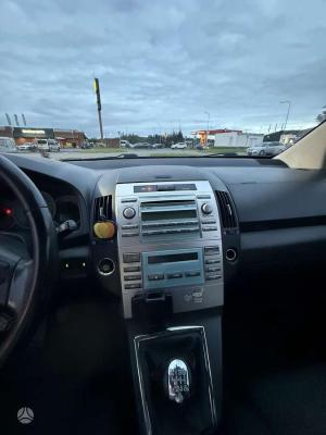 Melns Toyota Corolla Verso 2008 Viļņa, ar dzinēja tilpumu 0.00 L un nobraukumu 405 tūkst. km par 1500 €, foto 4 vietnē AUTOMOTO.COM.LV