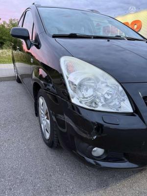 Melns Toyota Corolla Verso 2008 Viļņa, ar dzinēja tilpumu 0.00 L un nobraukumu 405 tūkst. km par 1500 €, foto 6 vietnē AUTOMOTO.COM.LV