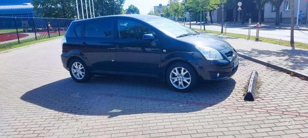 Тойота Королла Версо 2008 в Кретинга на AUTOMOTO.COM.LV Черный Тойота Королла Версо 2008 в Кретинга, объемом двигателя 2.23 л и пробегом 168 тыс. км за 2779 €, фото 3 на AUTOMOTO.COM.LV