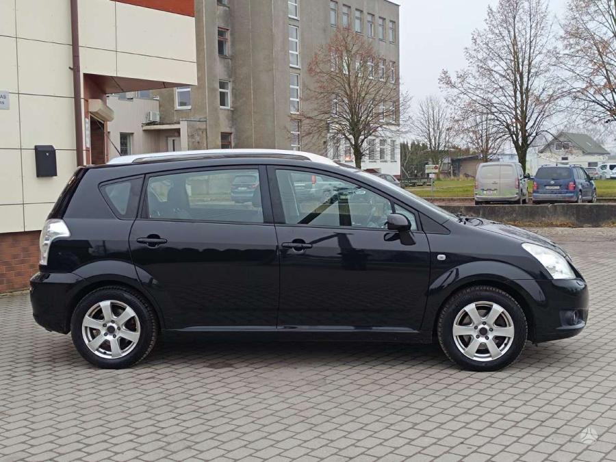Melns Toyota Corolla Verso 2009 Kretinga, ar dzinēja tilpumu 1.79 L un nobraukumu 241 tūkst. km par 4650 €, foto 5 vietnē AUTOMOTO.COM.LV