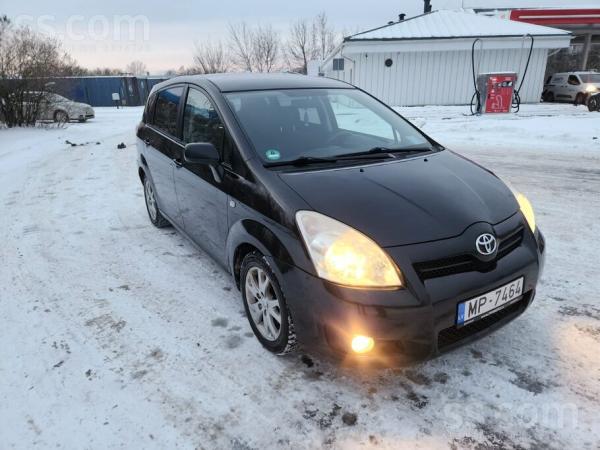 Melns Toyota Corolla Verso 2009 Rīga, ar dzinēja tilpumu 2.20 L un nobraukumu 277 tūkst. km par 2500 €, foto 1 vietnē AUTOMOTO.COM.LV