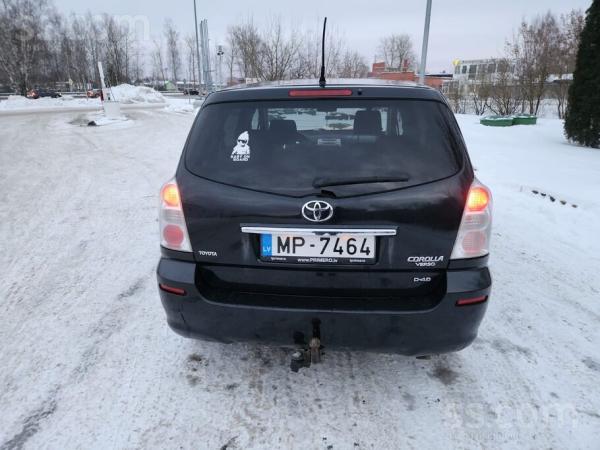 Melns Toyota Corolla Verso 2009 Rīga, ar dzinēja tilpumu 2.20 L un nobraukumu 277 tūkst. km par 2500 €, foto 5 vietnē AUTOMOTO.COM.LV