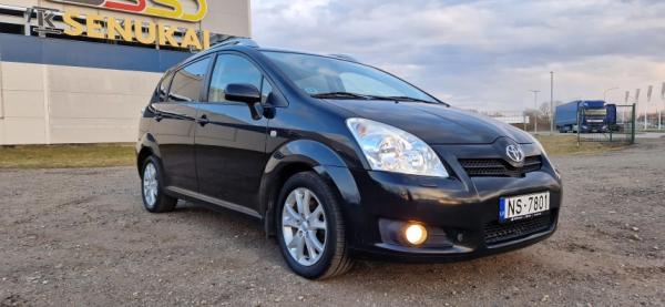 Black Toyota Corolla Verso 2009 in Riga, with an engine capacity of 2.20 L and mileage of 265 thousand km for 3850 €, photo 8 on AUTOMOTO.COM.LV