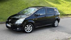 Black Toyota Corolla Verso 2009 in Vilnius, with an engine capacity of 2.23 L and mileage of 335 thousand km for 2450 €, photo 3 on AUTOMOTO.COM.LV